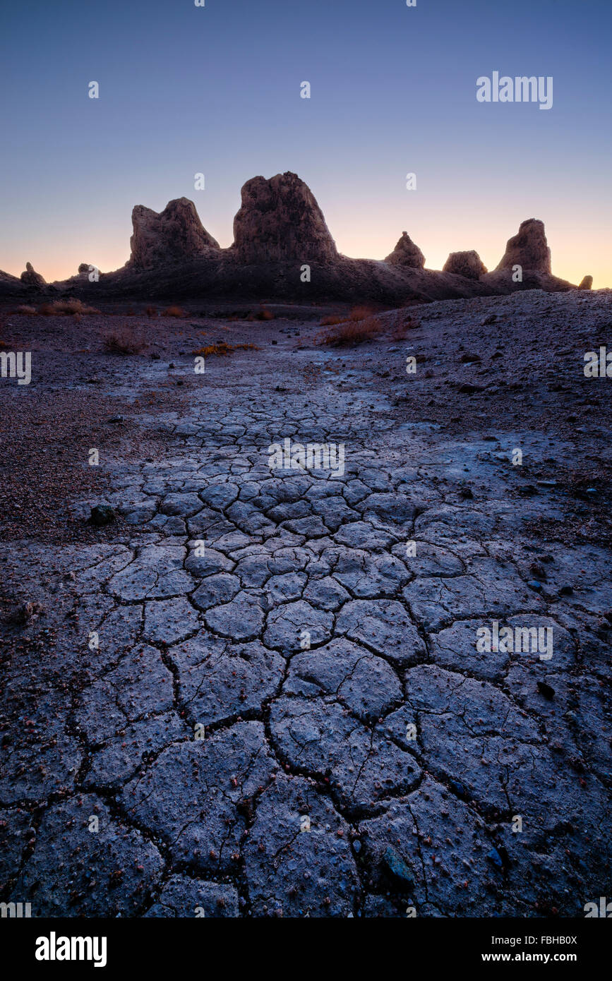 Desert floor rocks hi-res stock photography and images - Alamy