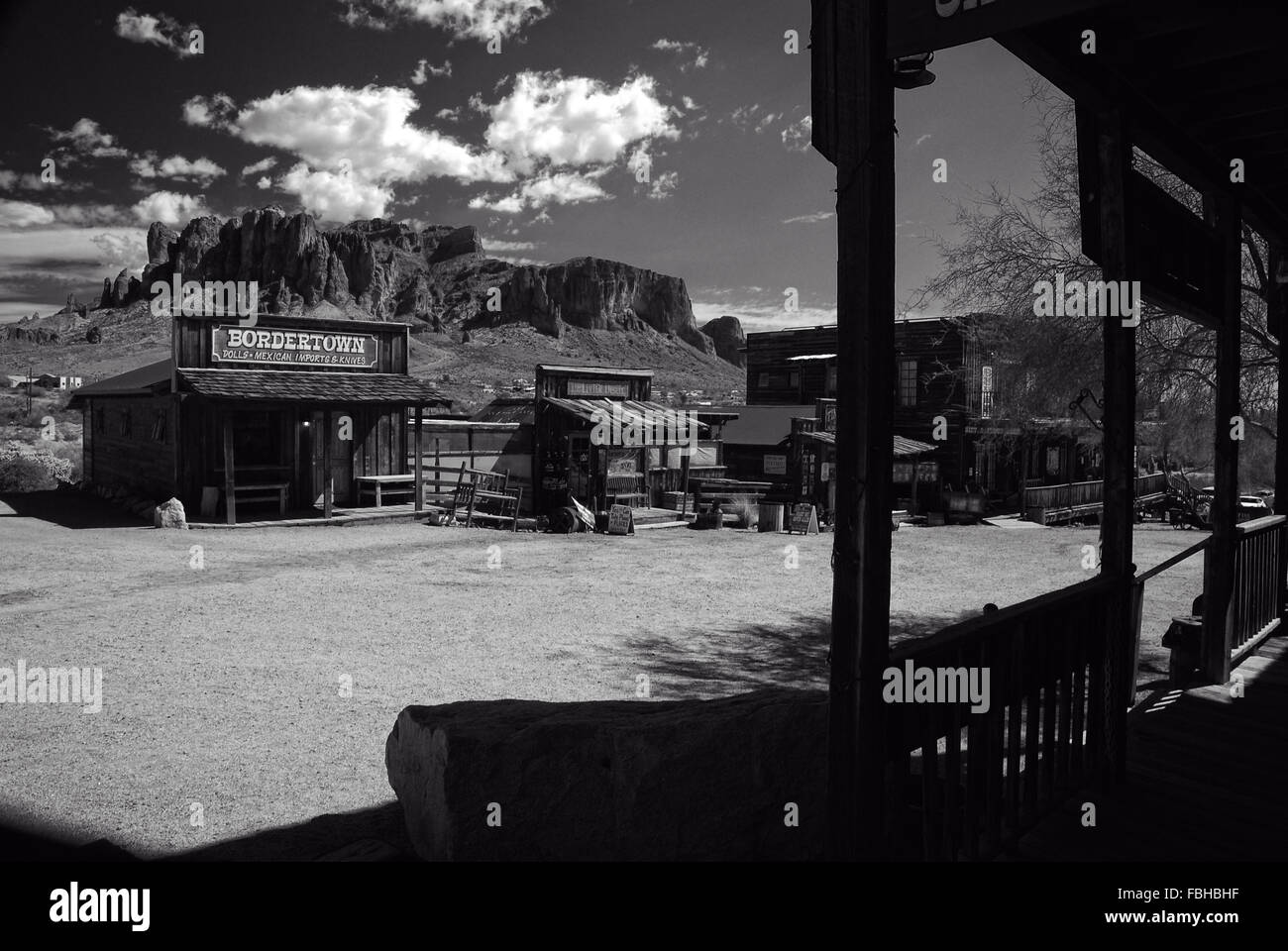 Goldfield mountains hi-res stock photography and images - Alamy