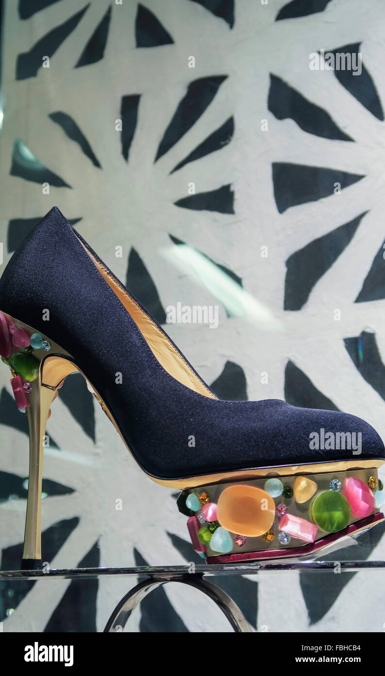 Saks Fifth Avenue Flagship Store Interior, NYC Stock Photo - Alamy