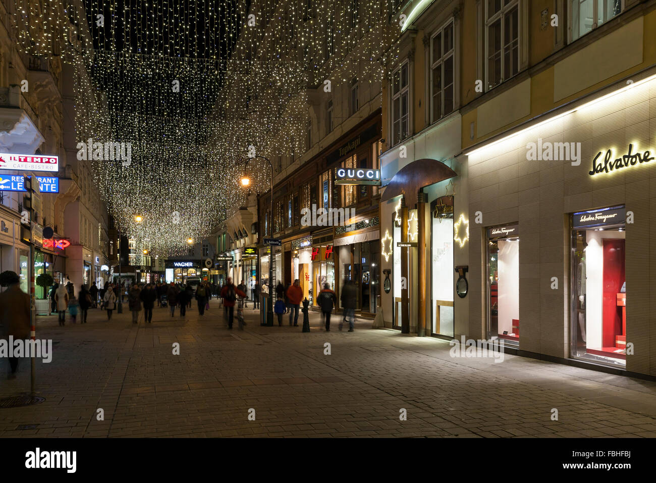 Austria, Vienna, Kohlmarkt, pedestrian area, Christmas lighting Stock ...