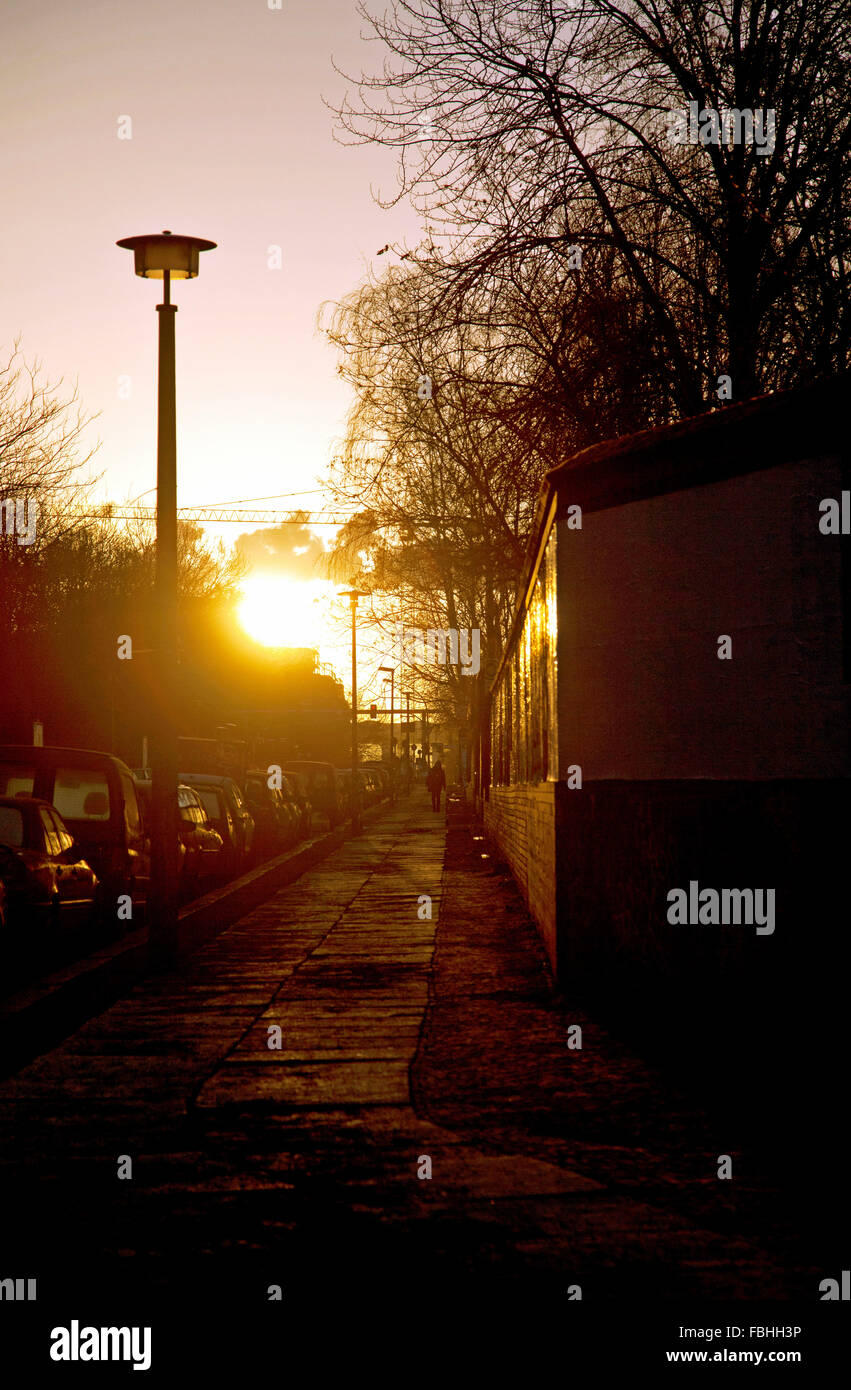 Light running hi-res stock photography and images - Alamy