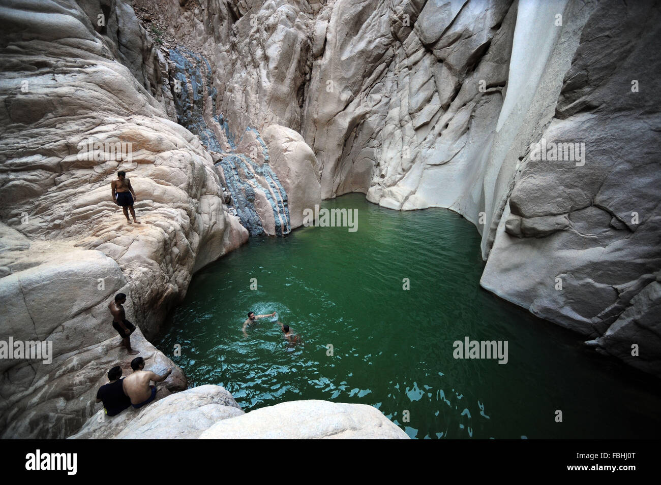 Beijing, Egypt. 13th Jan, 2016. Tourists enjoy the fresh water from ...