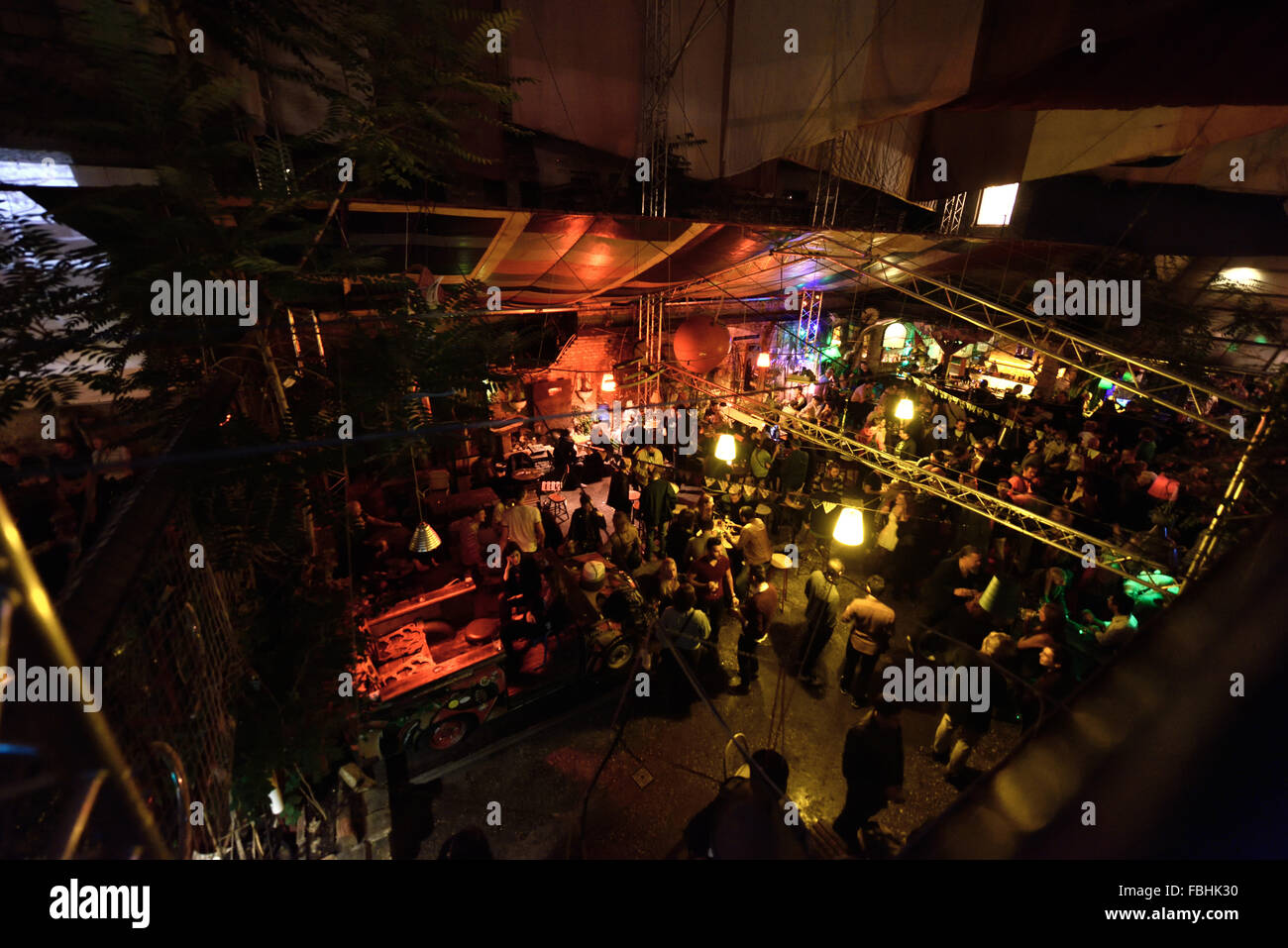 Szimpla kert ruin bar hi-res stock photography and images - Alamy