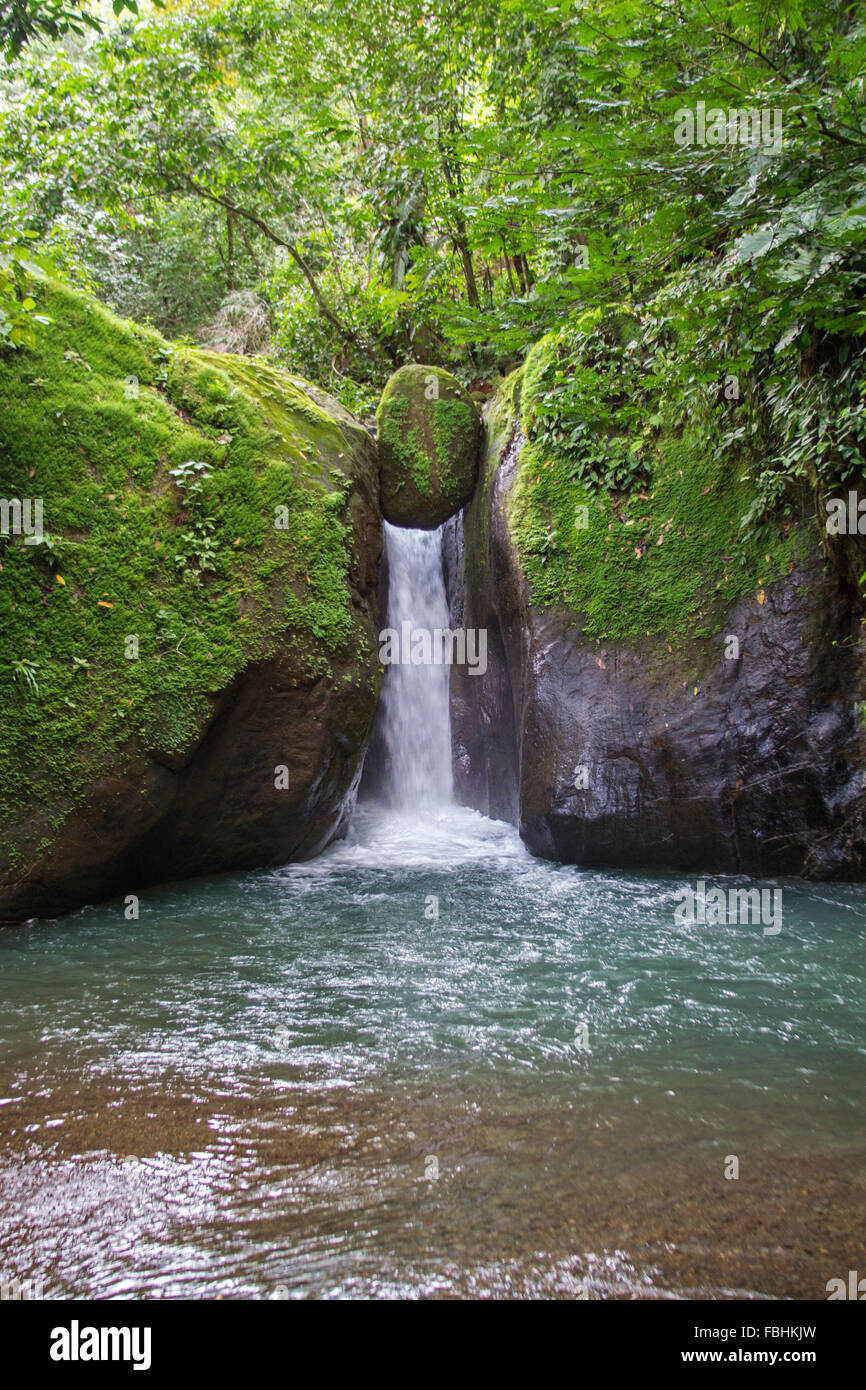 Hanging waterfall hi-res stock photography and images - Alamy