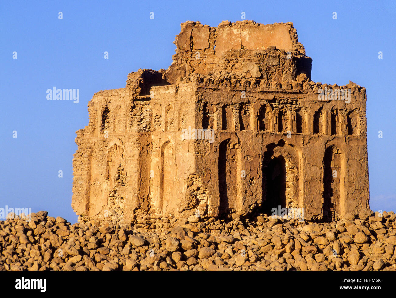 Qalhat, Oman. Remains of Bibi Maryam's Mausoleum Stock Photo - Alamy