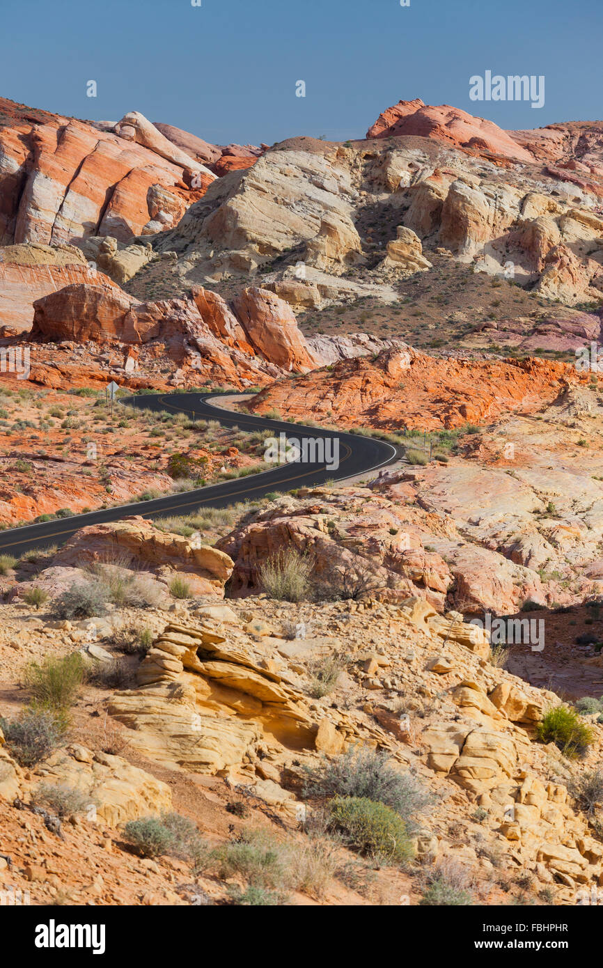 Mouse's Tank Road, Valley of Fire State Park, Nevada, USA Stock Photo ...