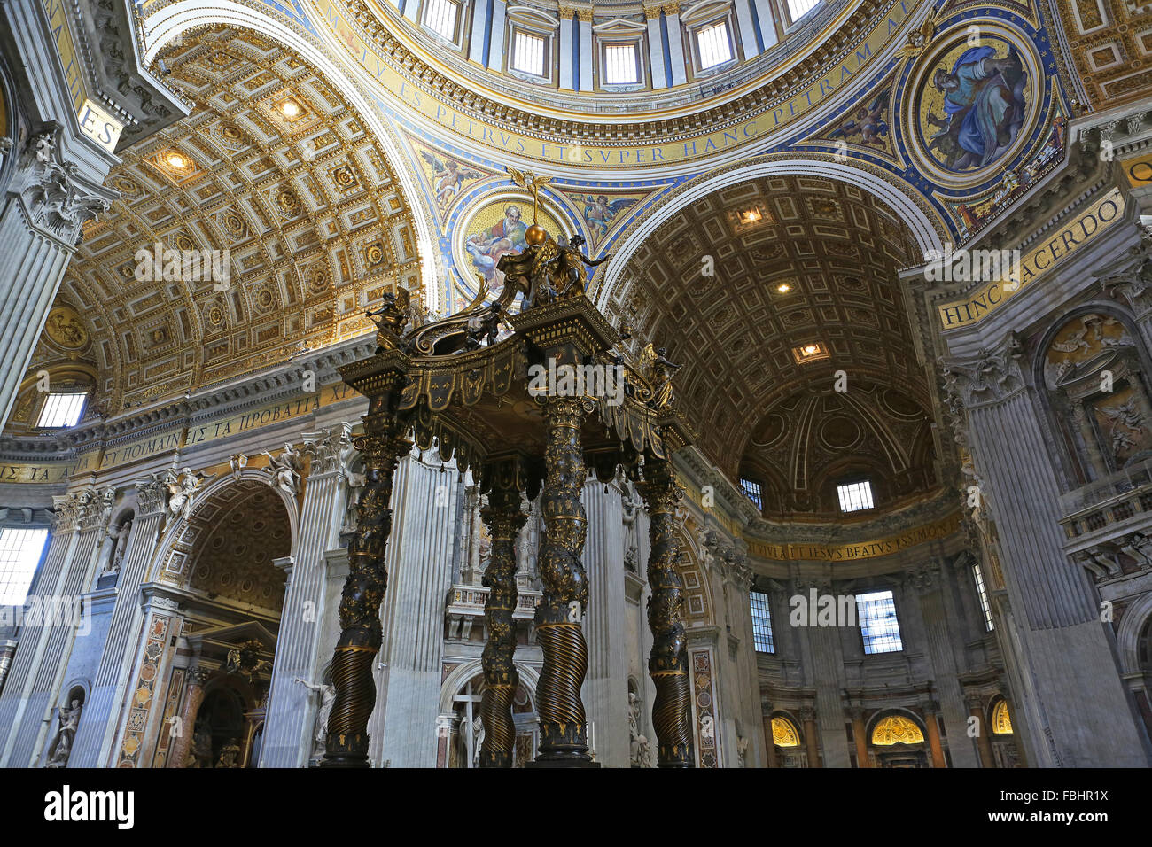 Altar of St Peter's Basilica, Vatican City, Rome, Italy Stock Photo - Alamy