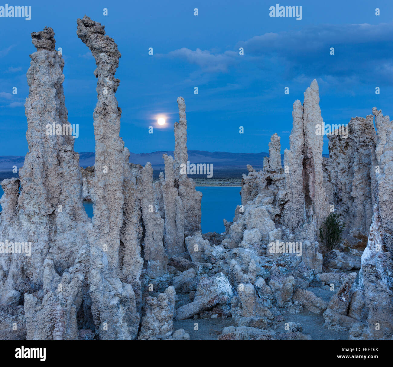 Tuff, moon, Mono Lake, California, USA Stock Photo - Alamy