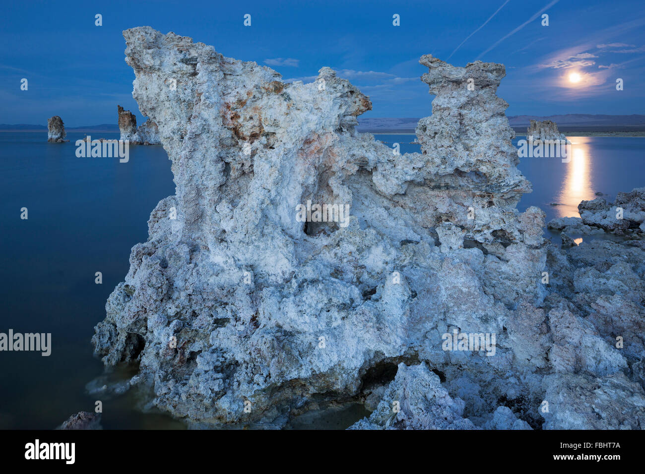 Tuff, moon, Mono Lake, California, USA Stock Photo - Alamy