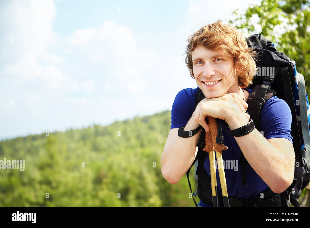 Hiking man trekking hi-res stock photography and images - Alamy