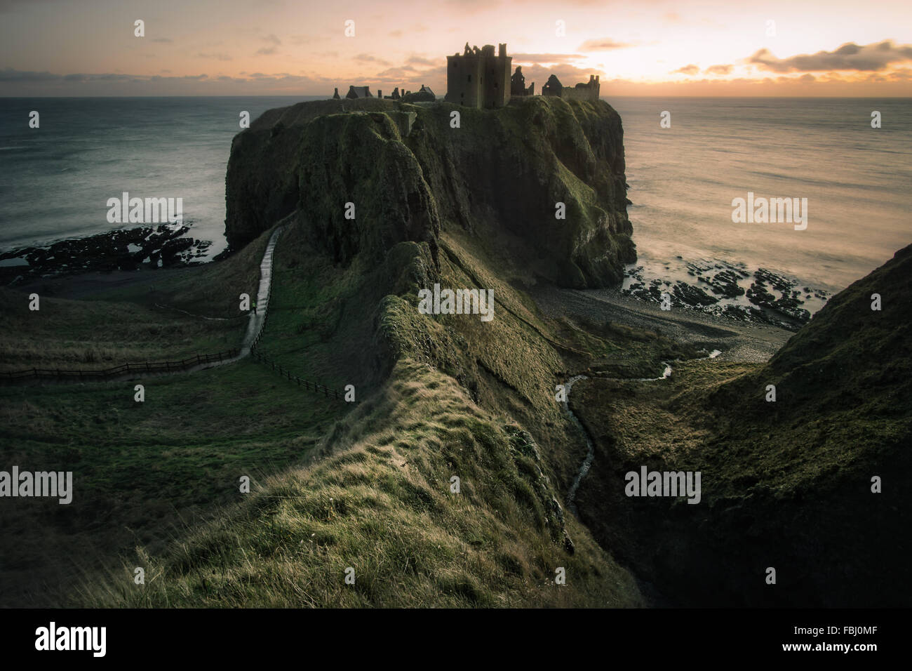 Brave film castle hi-res stock photography and images - Alamy