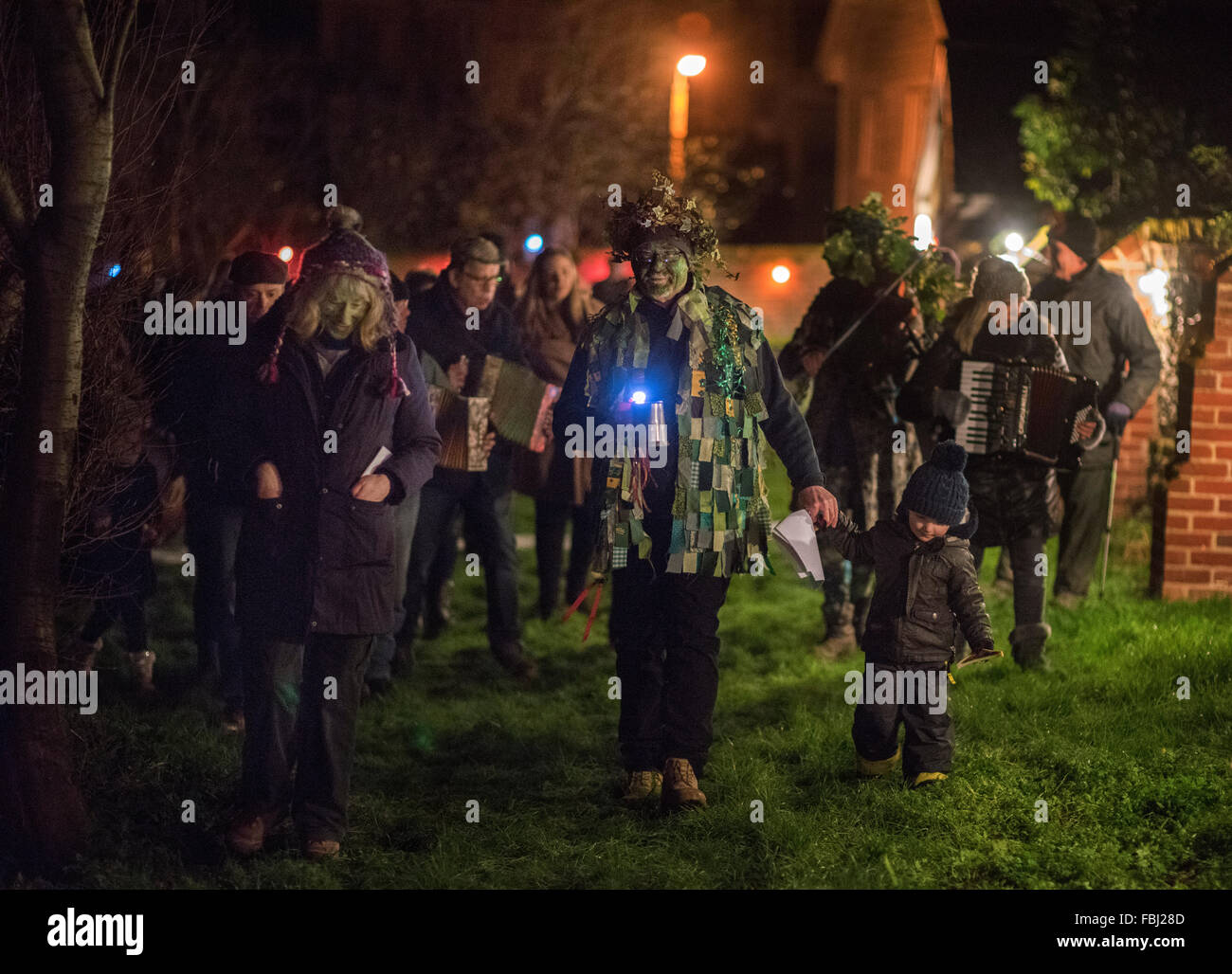 Essex, UK. 16th Jan, 2016. Wassailing for the first time in Clarence ...