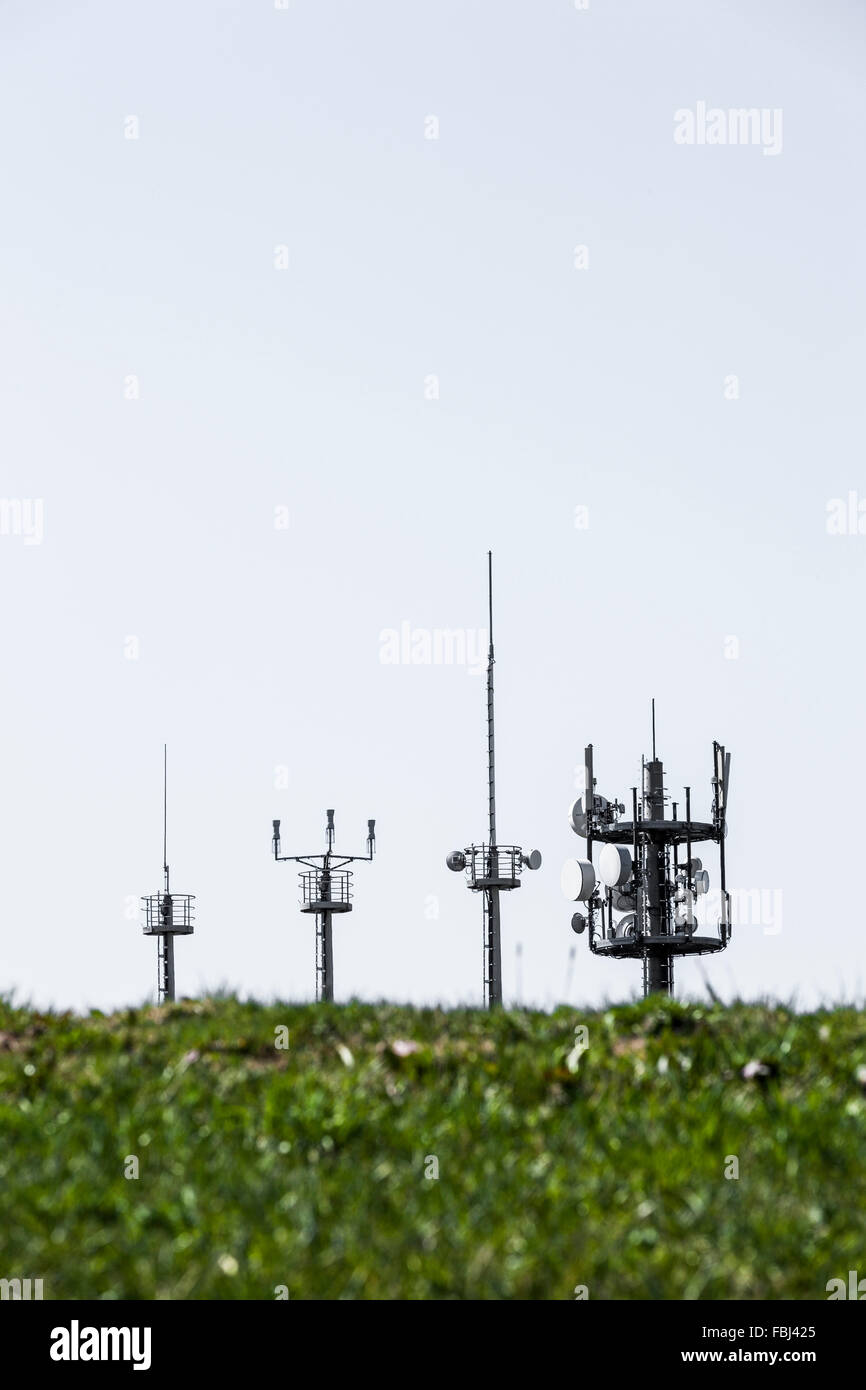 Mobile masts field hi-res stock photography and images - Alamy