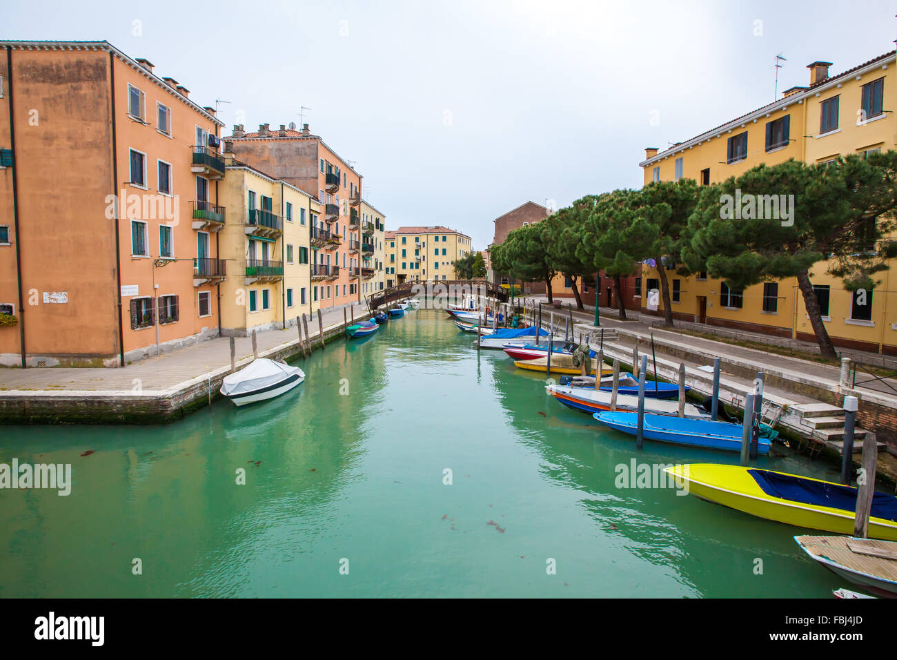 Orange color house building in venice hi-res stock photography and ...