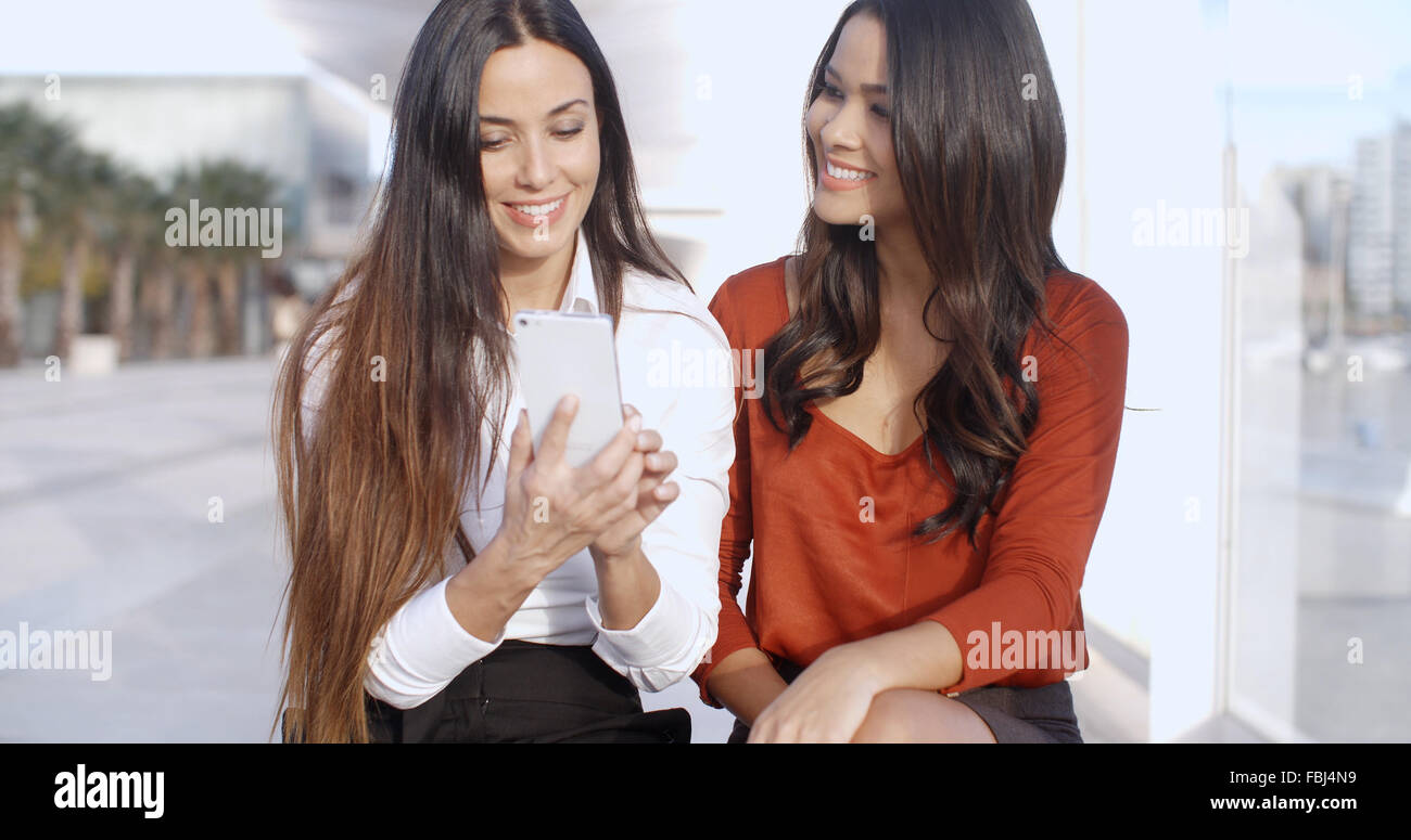 Elegant woman chatting on phone hi-res stock photography and images - Alamy