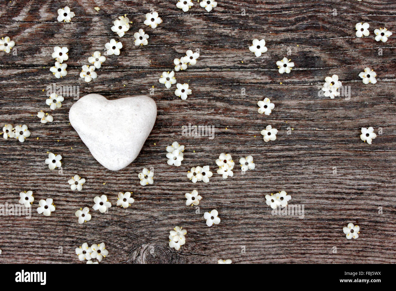 White stone heart hi-res stock photography and images - Alamy