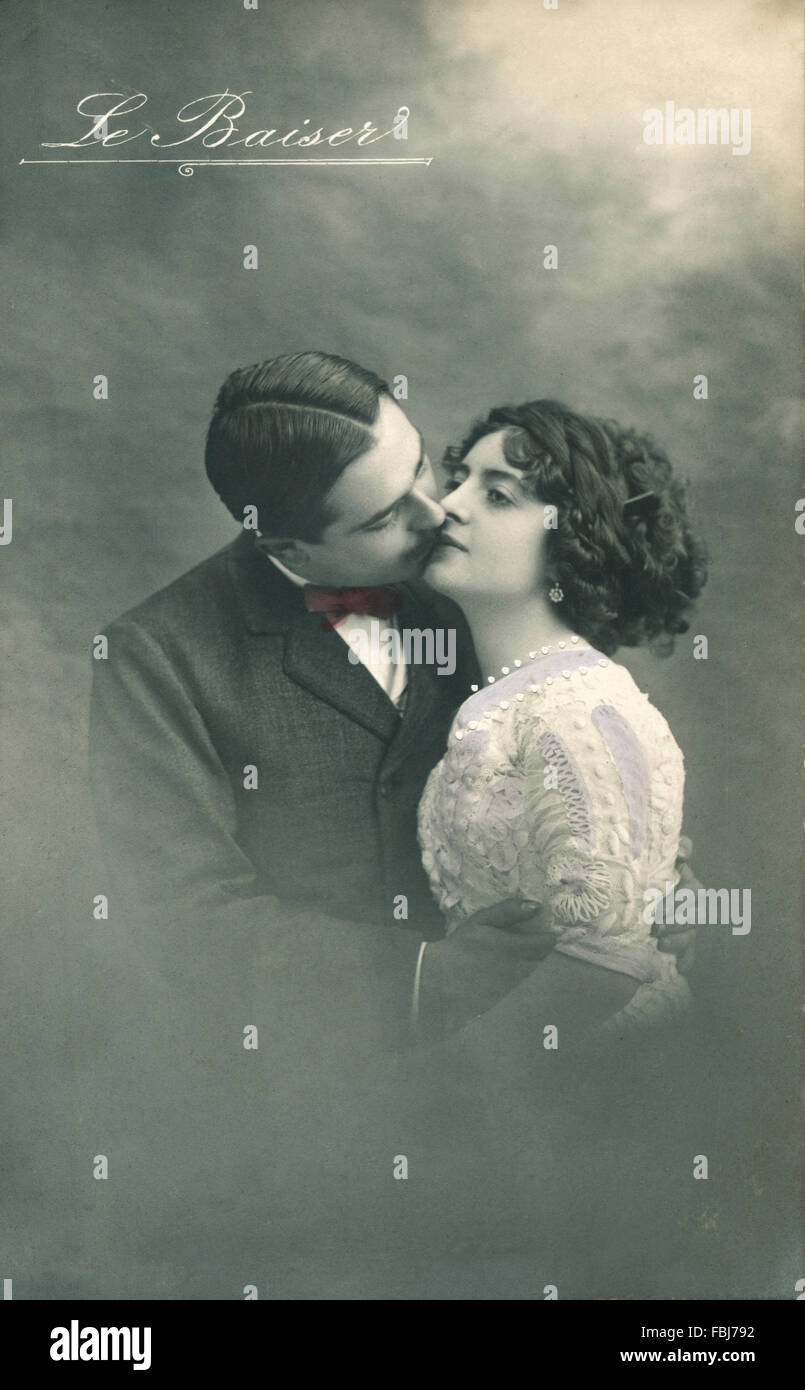 Postcard, historical, couple, embrace, kiss Stock Photo - Alamy