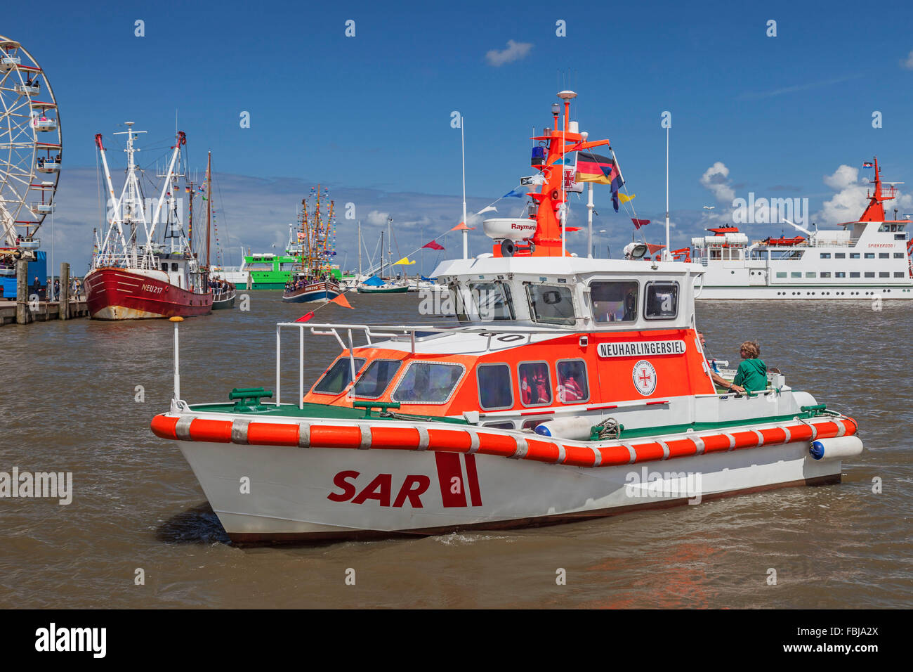 Cutter regatta, lifeboat, Neuharlingersiel in the harbour of ...