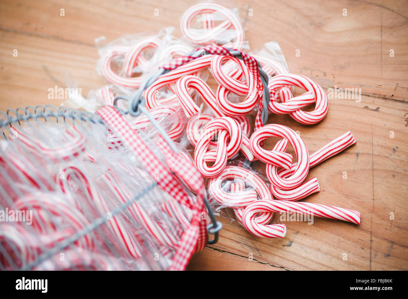 Red white sugar pretzels and candy canes Stock Photo - Alamy