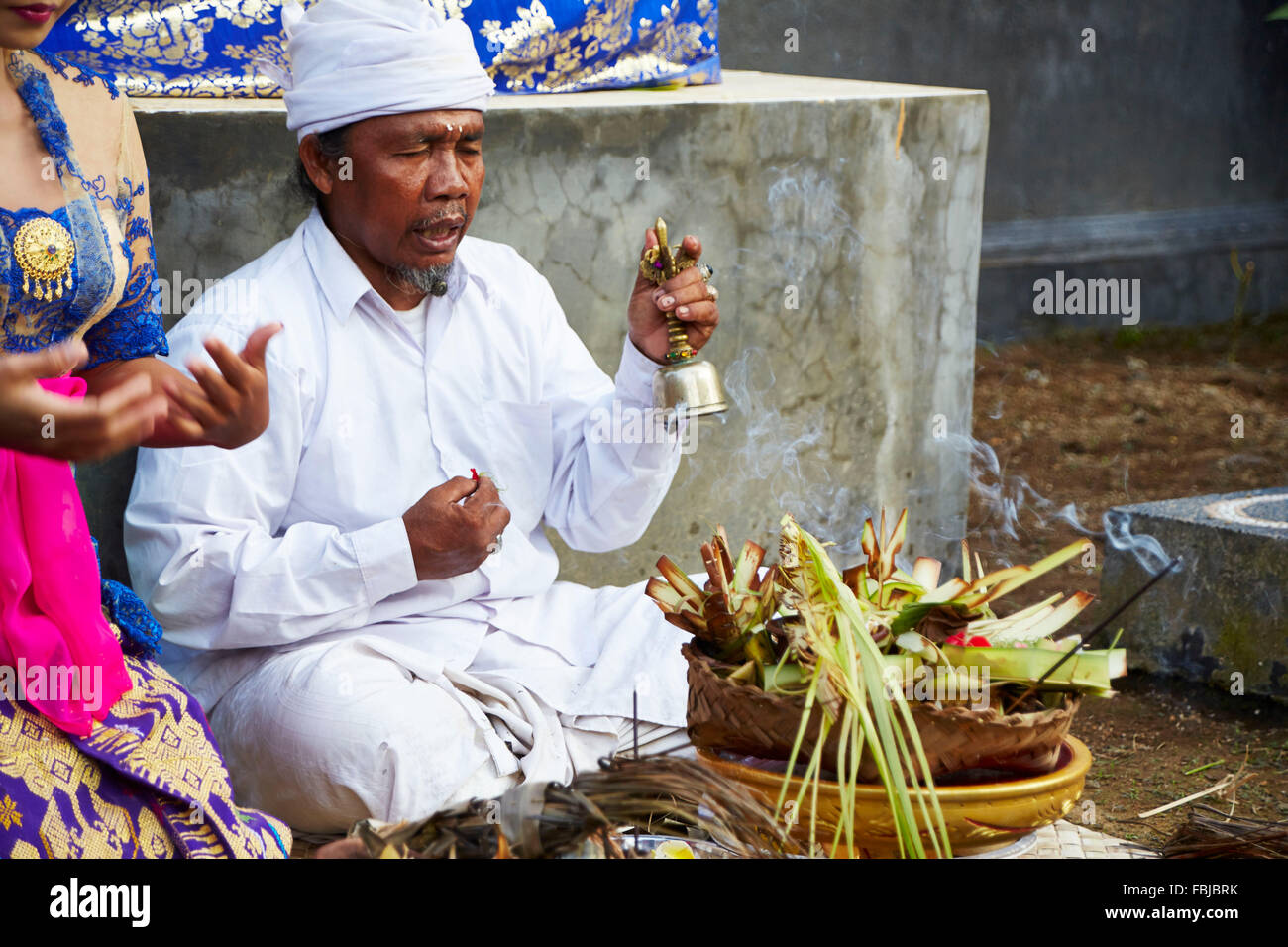 Priest praying hi-res stock photography and images - Alamy