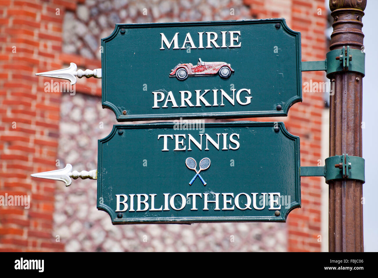 Sports hall signs hi-res stock photography and images - Alamy