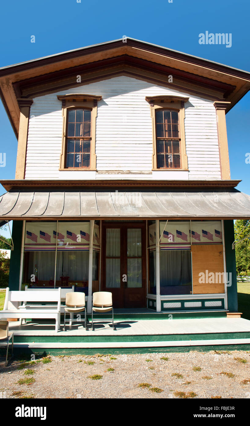 Vintage store front hi-res stock photography and images - Alamy