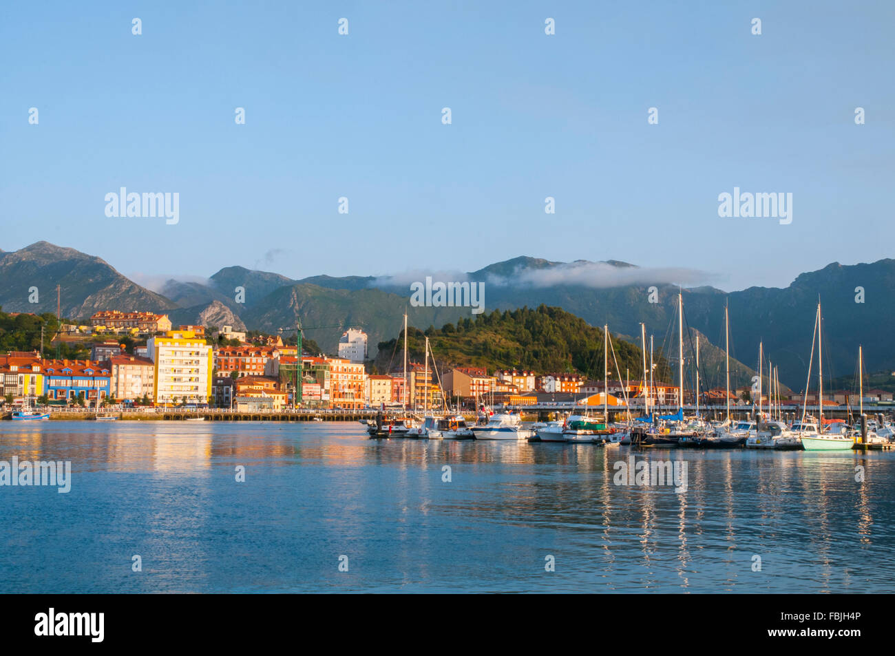 Ribadesella hi-res stock photography and images - Alamy