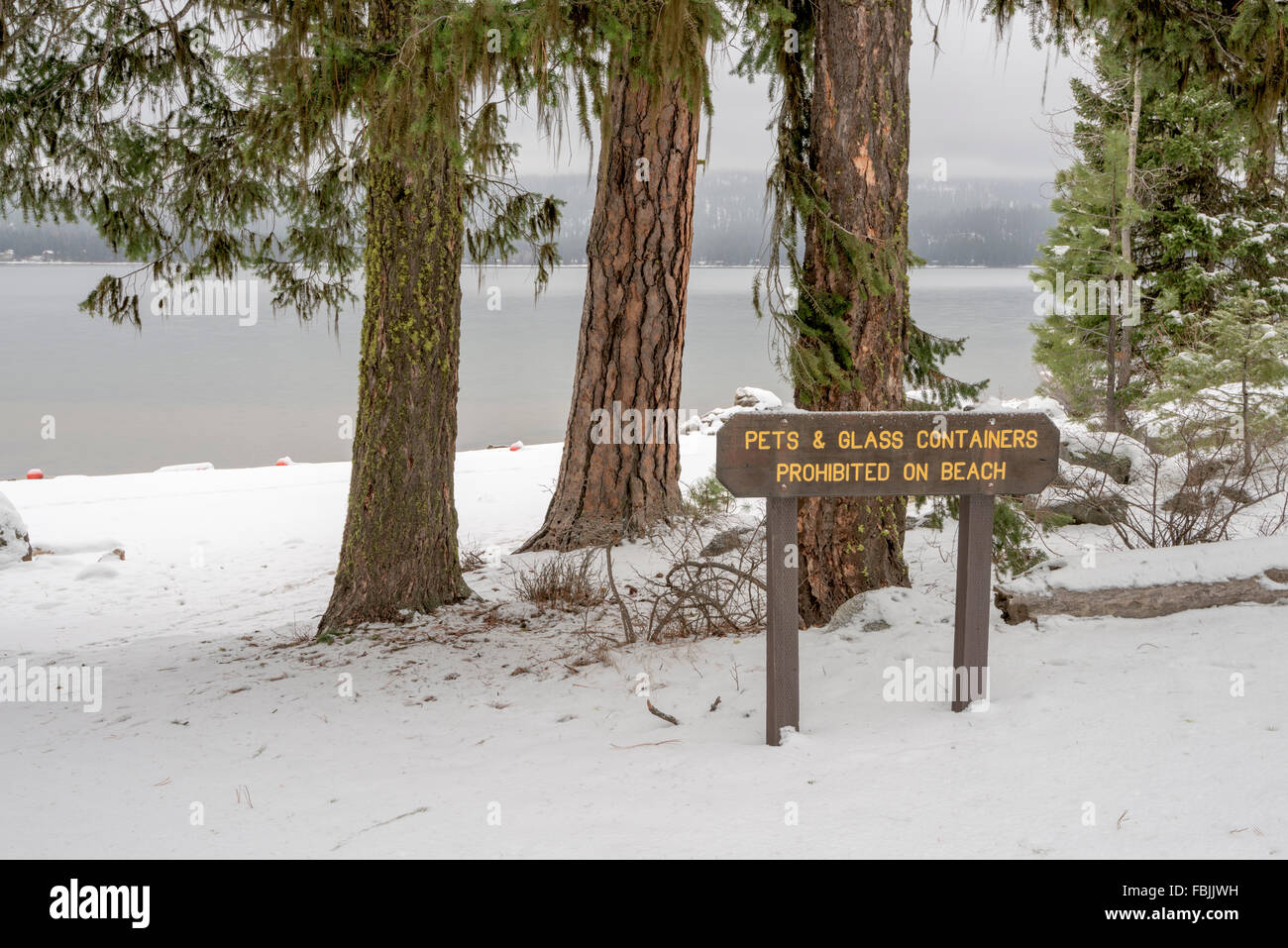 Out of season sign warning about containers Stock Photo - Alamy
