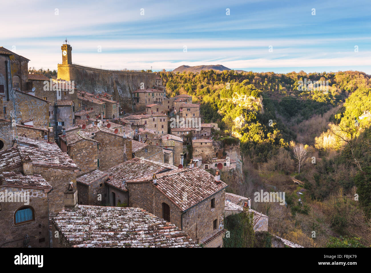 Medieval buildings in Etruscan town, Sorano Stock Photo - Alamy