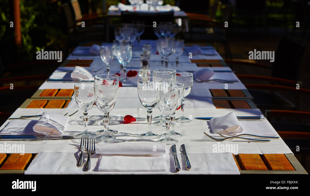 table setup in outdoor cafe Stock Photo - Alamy