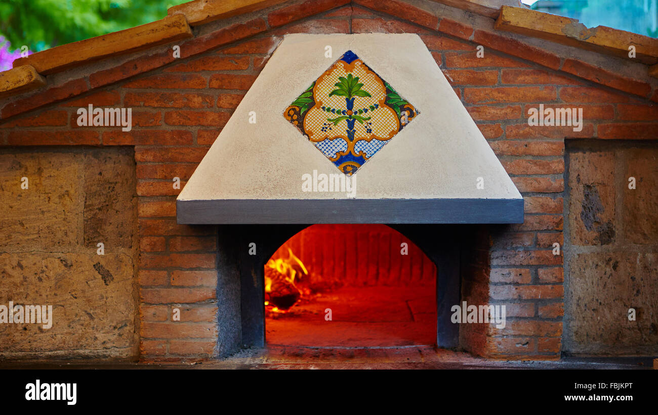 traditional oven for cooking Stock Photo - Alamy