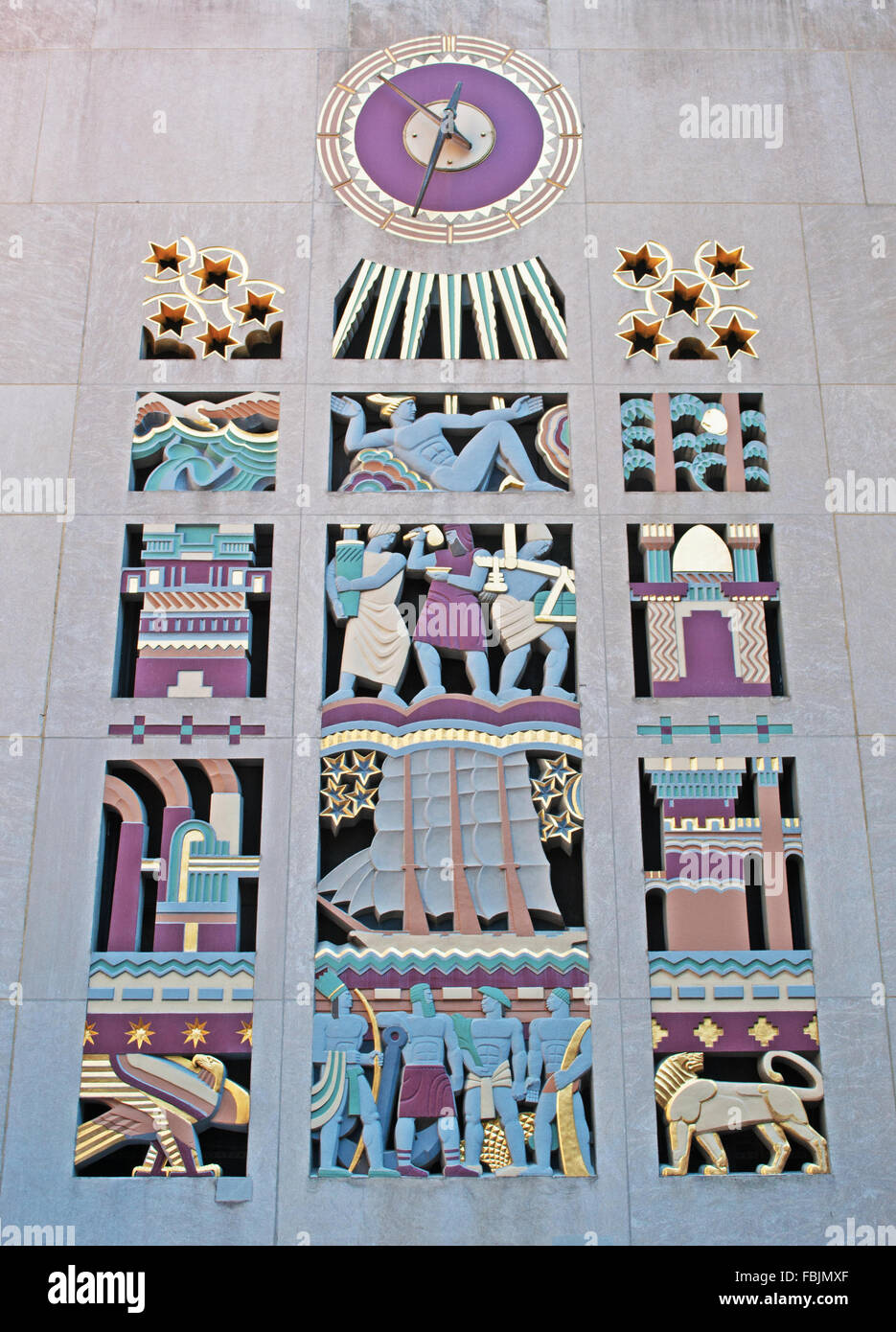 New York, Usa: the Art deco clock by Lee Lawrie, located at the ...