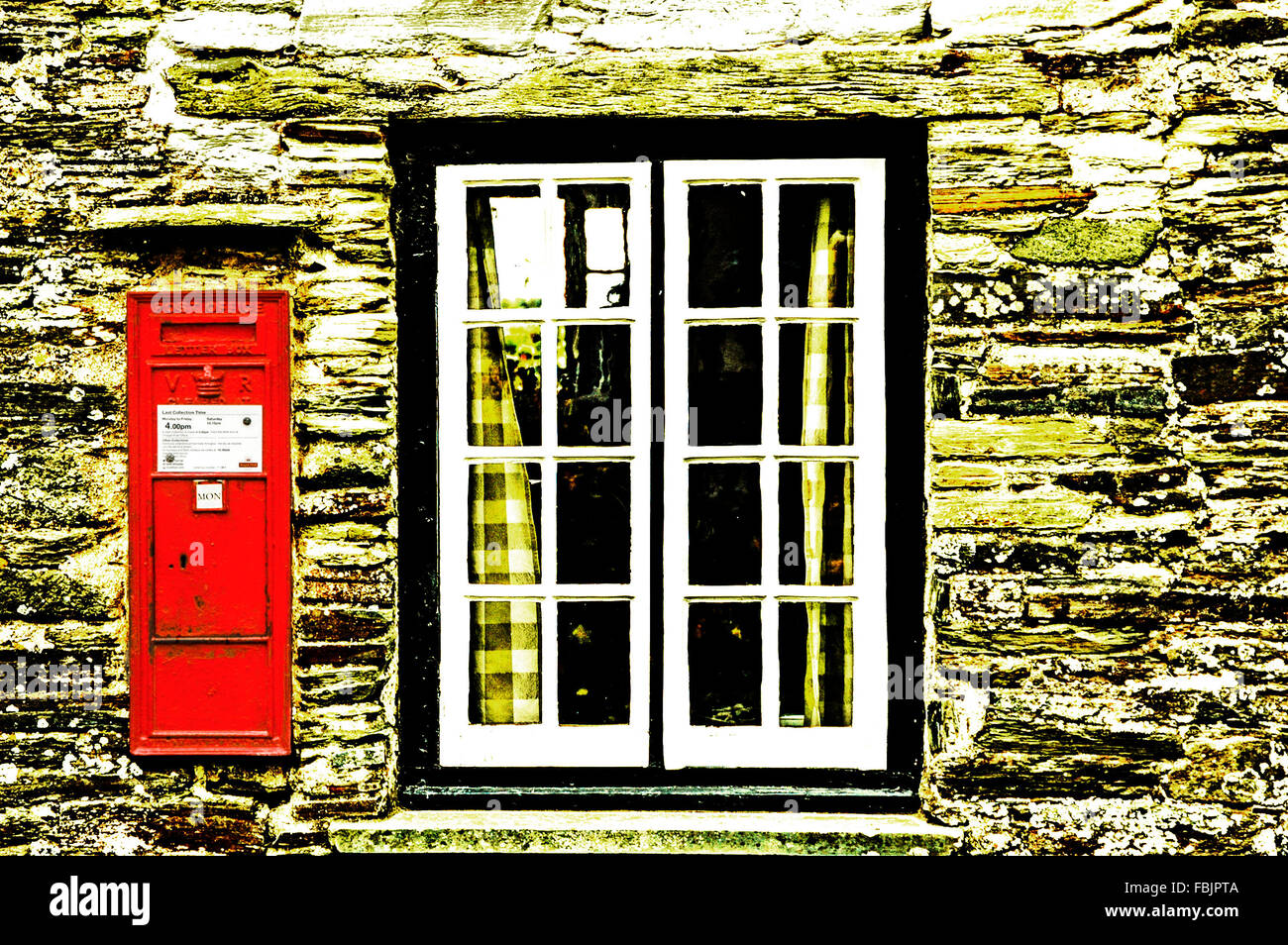 Old british vr post box hi-res stock photography and images - Alamy