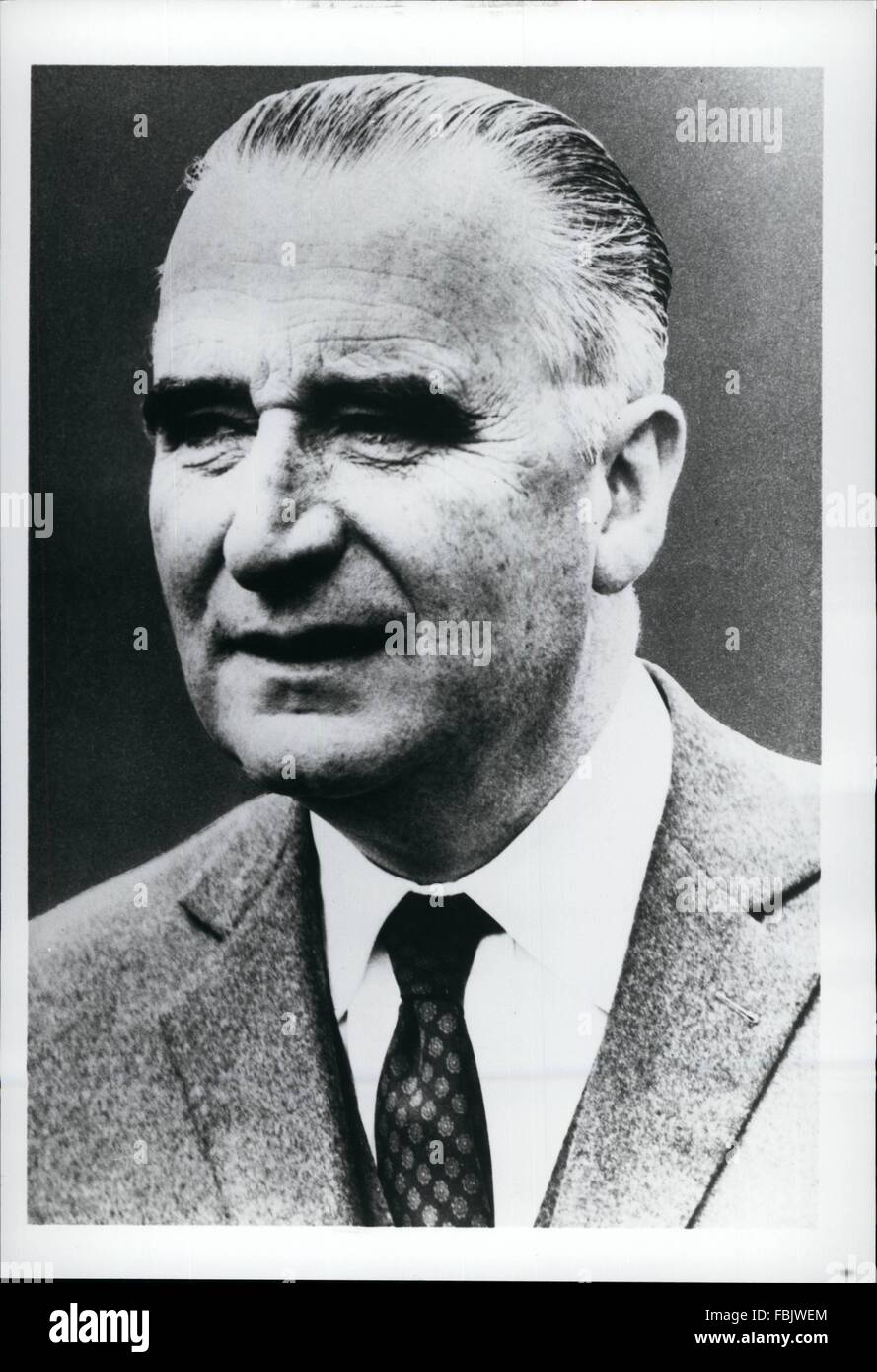 Georges pompidou 1962 hi-res stock photography and images - Alamy