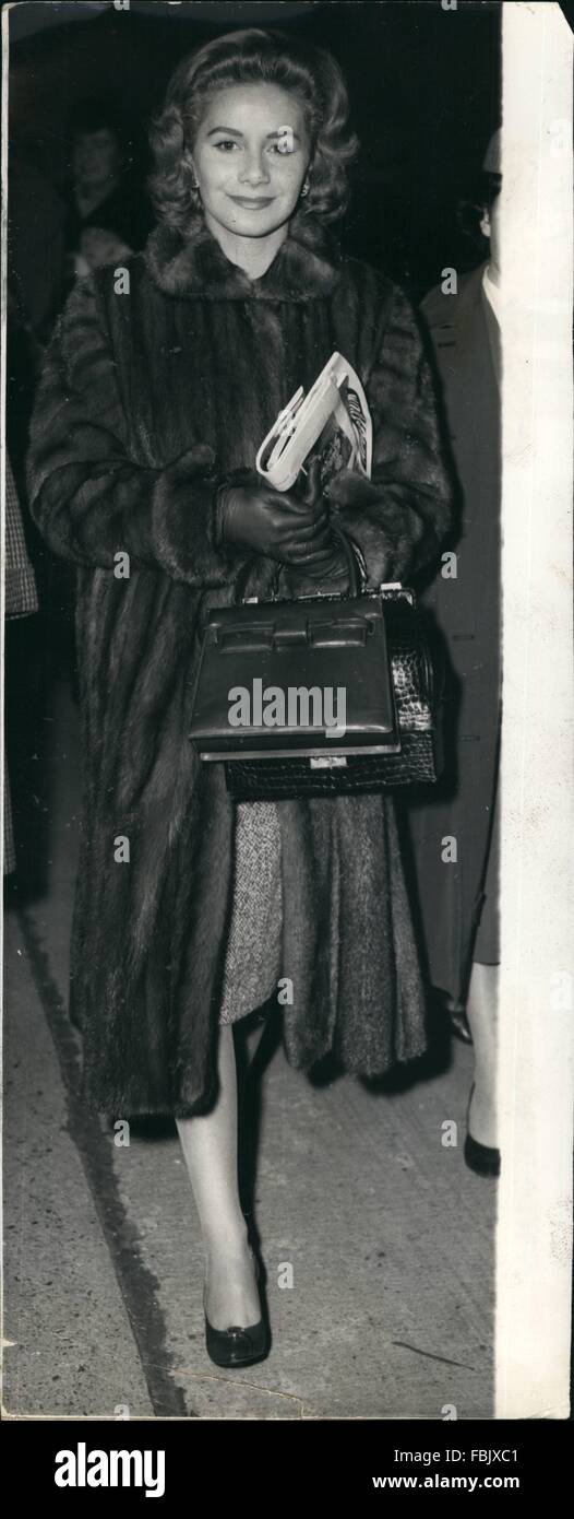 1962 - Millionaire Onassis and his wife arrive in London. Among the ...