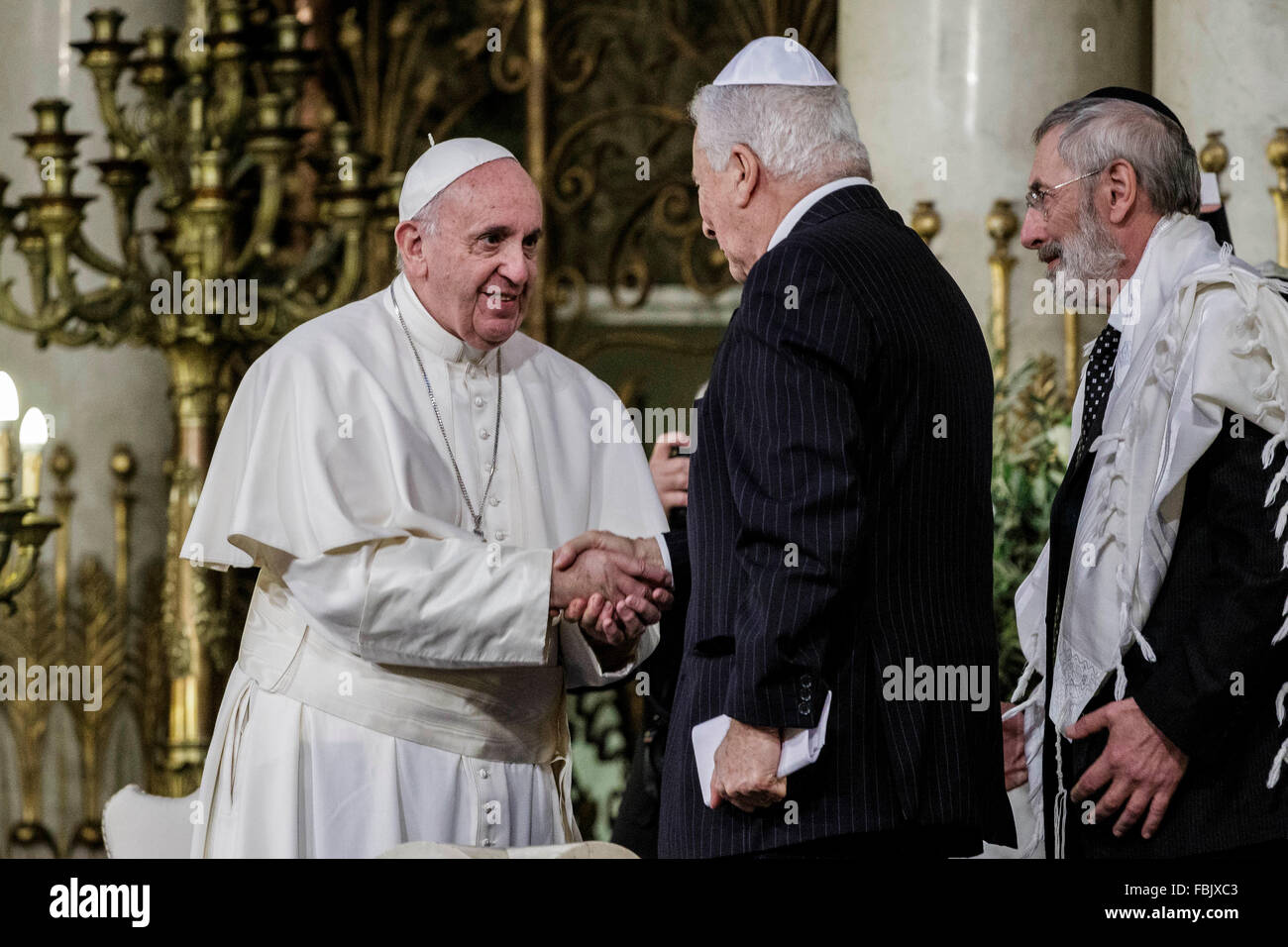 Rome, Italy. 17th Jan, 2016. Pope Francis during his visit to the Great ...