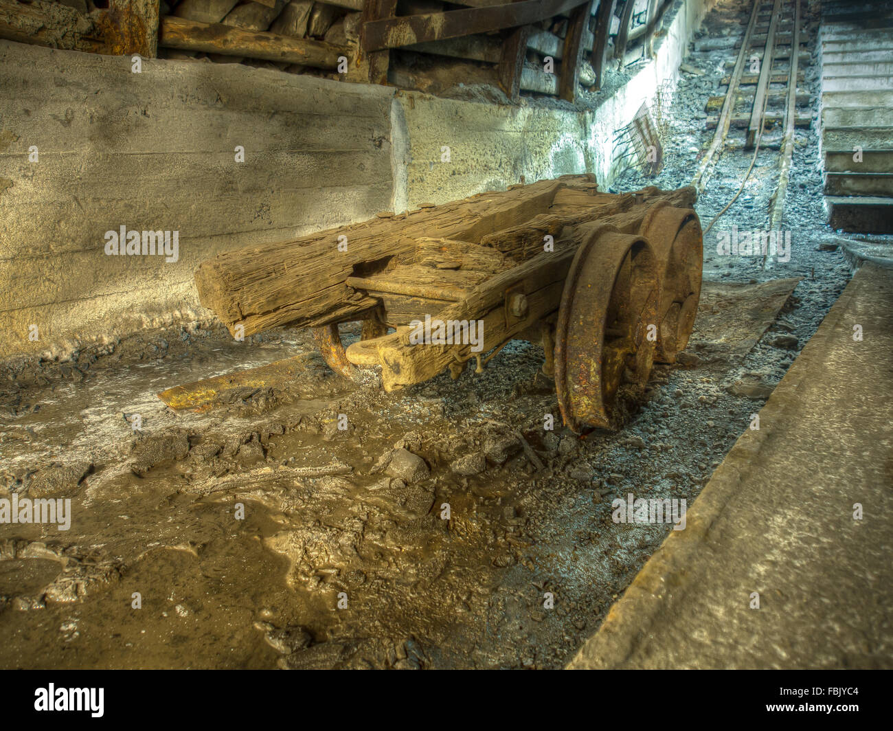 Bogie truck hi-res stock photography and images - Alamy