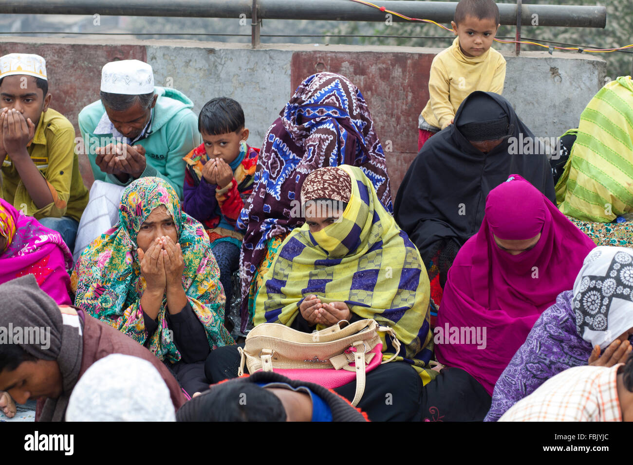 DHAKA, BANGLADESH 10th January 2016: Bangladeshi Muslim devotees attend ...
