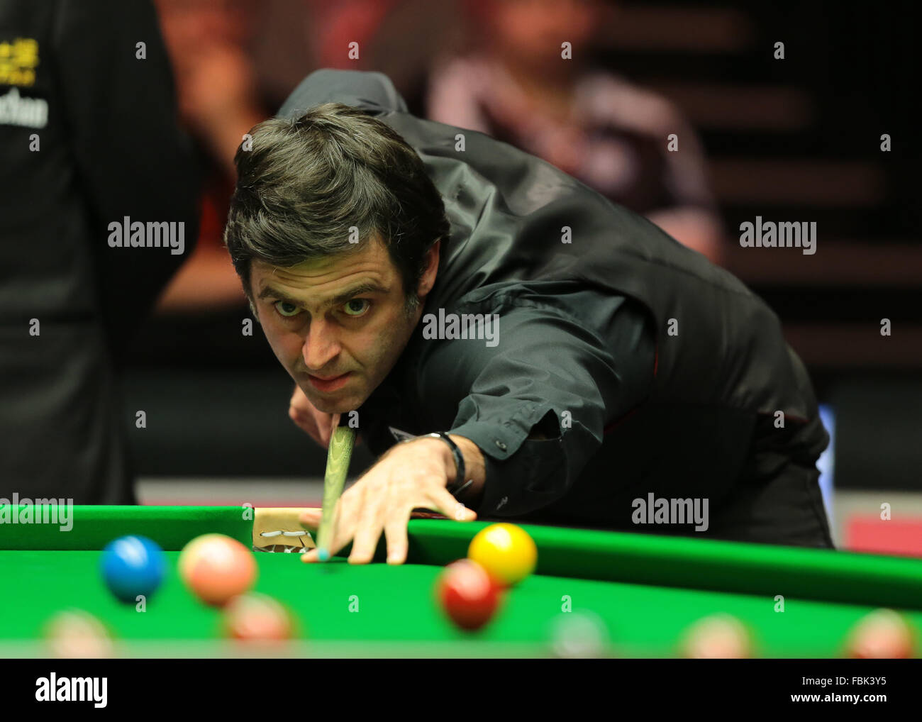 Ronnie o'sullivan 2016 masters hi-res stock photography and images - Alamy