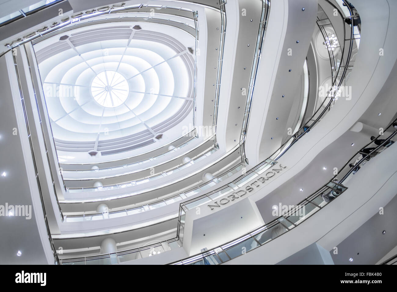Westfield shopping mall san francisco hi-res stock photography and ...