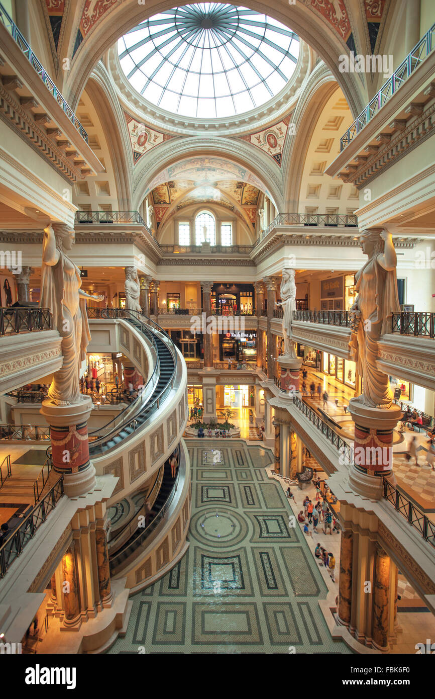 The Forum shopping mall at Ceasars Palace Hotel and Casino, Las Vegas ...