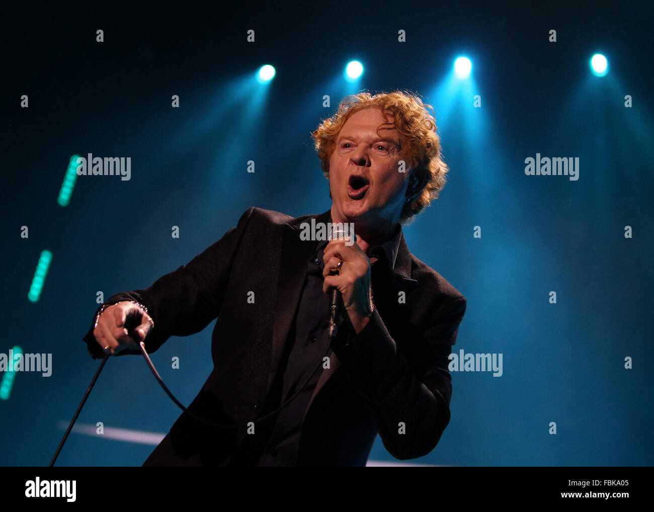 Mick Hucknell performing with Simply Red at the O2 Arena Featuring ...