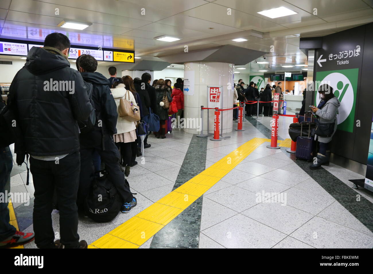 Northern trains snow hi-res stock photography and images - Alamy