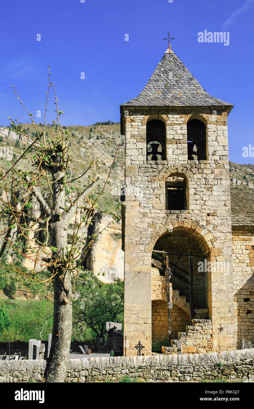 Saint-Chely-du-Tarn, Gorges du Tarn, Sainte-Enimie, Lozere, France ... Saint-Chely-du-Tarn, Gorges du Tarn, Sainte-Enimie, Lozere, France ...
