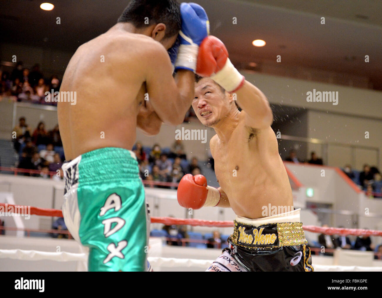 (L-R) Carlos Andres Ruiz Machuca (MEX), Hozumi Hasegawa (JPN), DECEMBER 11, 2015 - Boxing ...