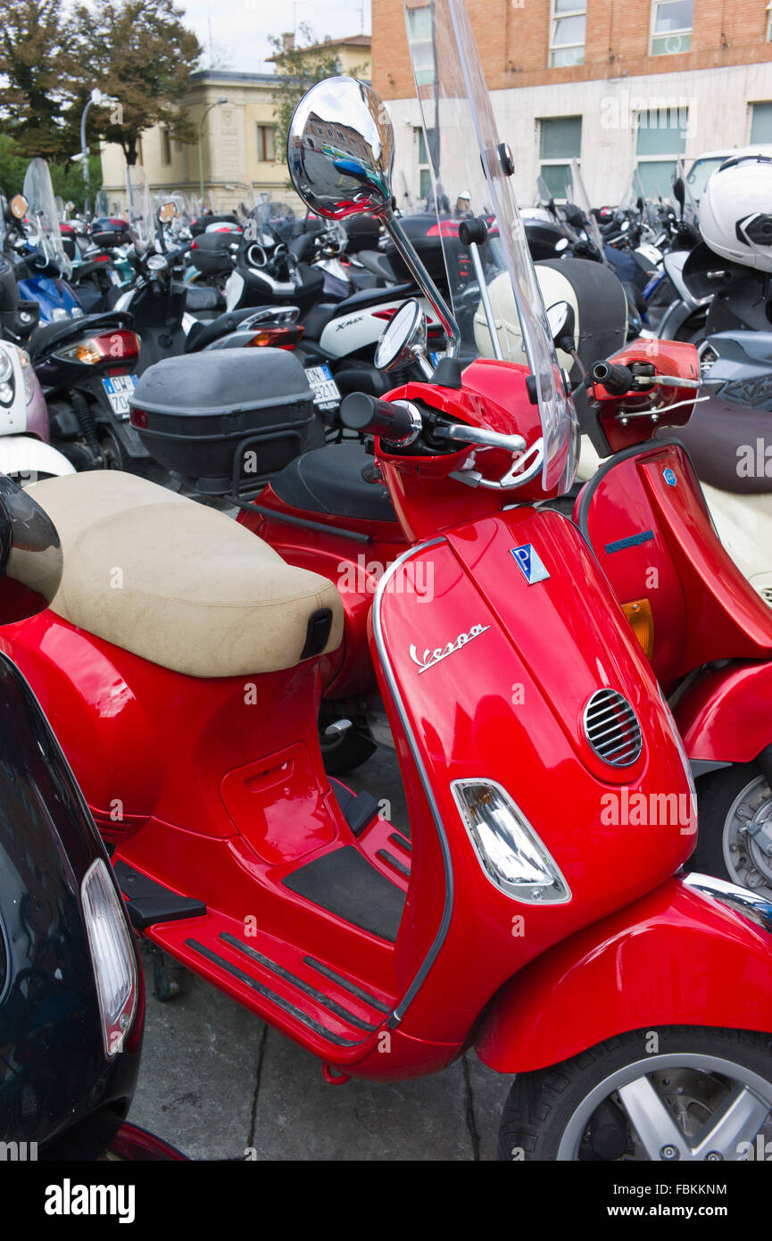 Scooter siena hi-res stock photography and images - Alamy