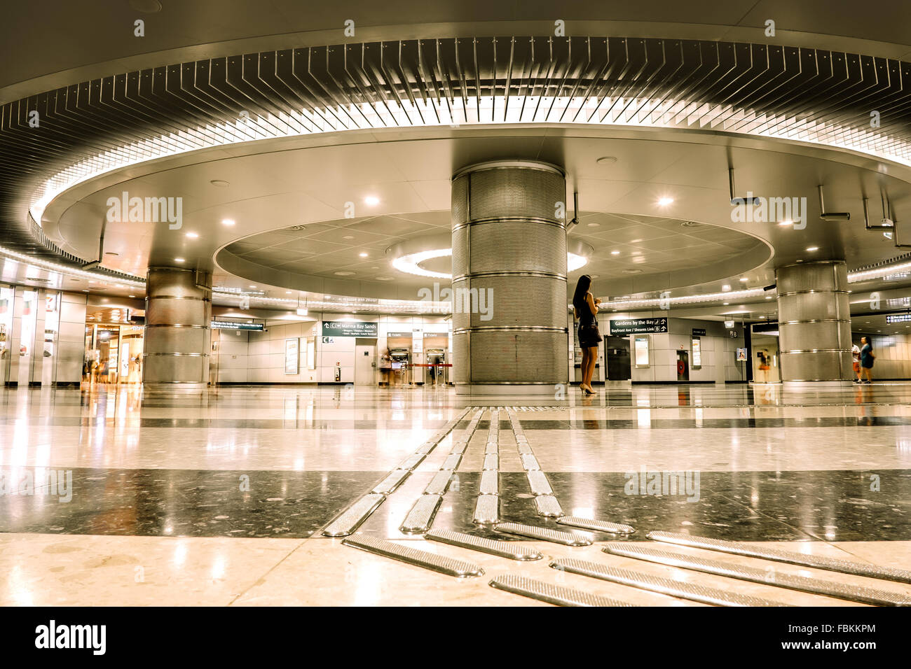 Singapore underground metro hi-res stock photography and images - Alamy