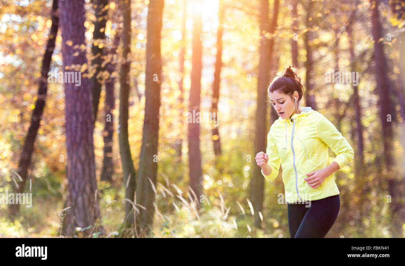 Athletic young woman cross hi-res stock photography and images - Alamy