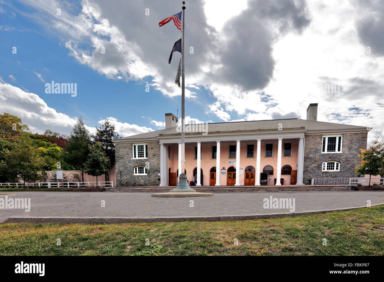 Tibbetts Brook Park Yonkers New York Stock Photo - Alamy