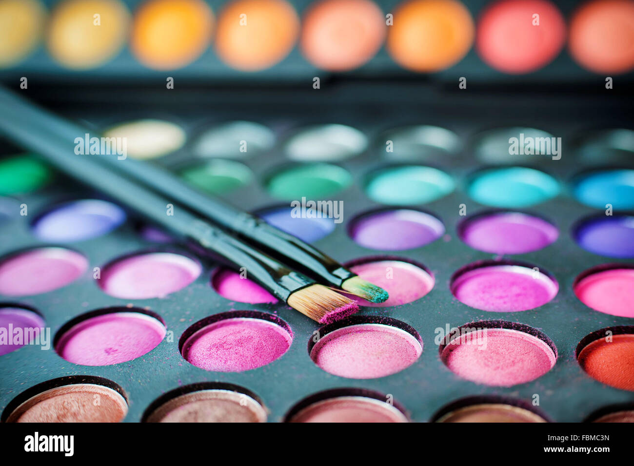 Eyeshadow palette hi-res stock photography and images - Alamy